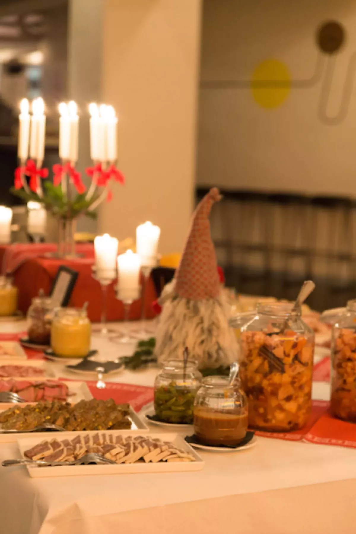 Julbordsmäklarna